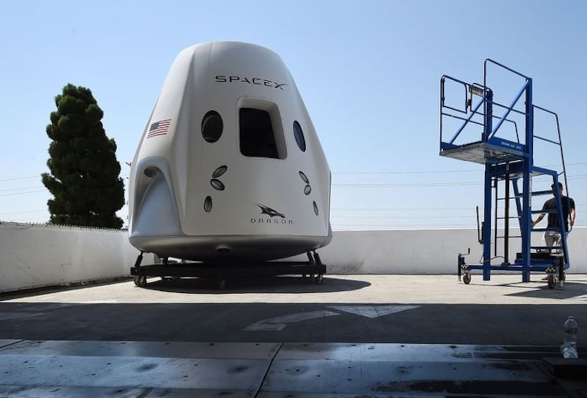 El primer vuelo tripulado de SpaceX a la Estación Espacial Internacional programado para mayo ...