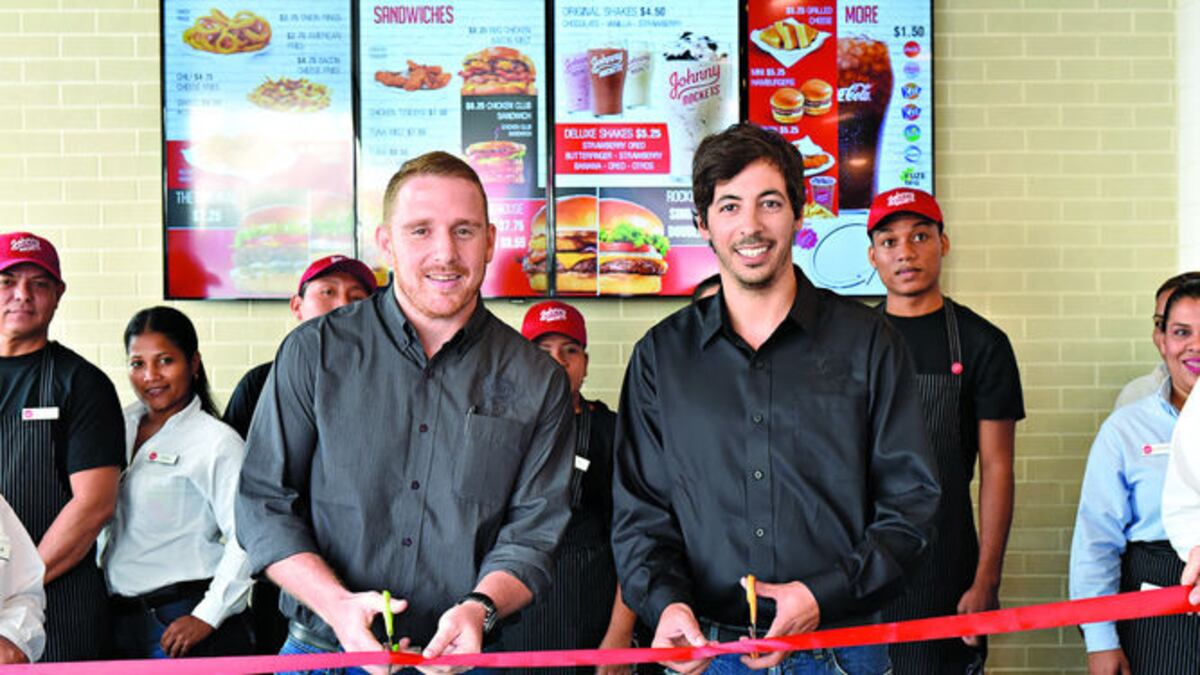 Inauguran segunda sucursal de Jhonny Rockets | La Prensa Panamá