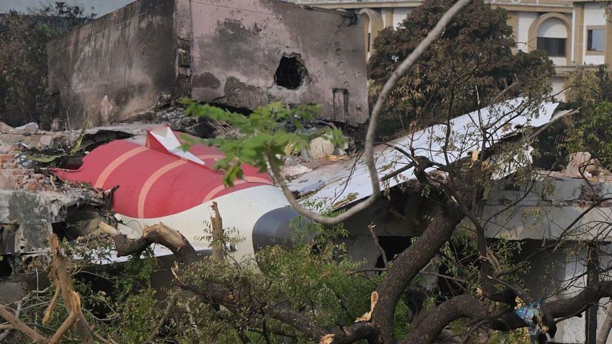 Cómo funcionan los interruptores de combustible de los aviones Boeing señalados en el accidente ...