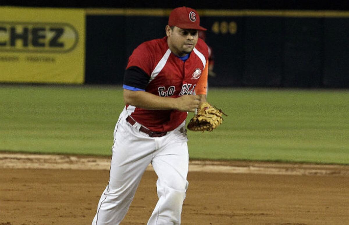 Ramón Castillo, el más valioso de la temporada | La Prensa Panamá