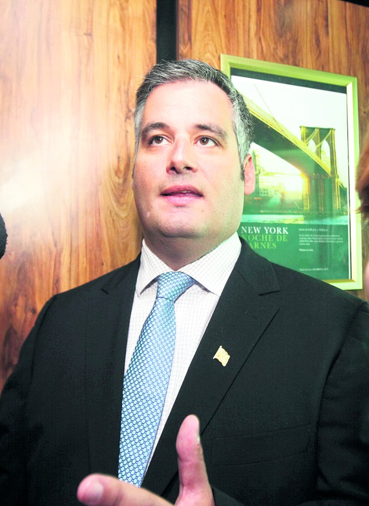 Papadimitriu reta a Alberto Vallarino | La Prensa Panamá