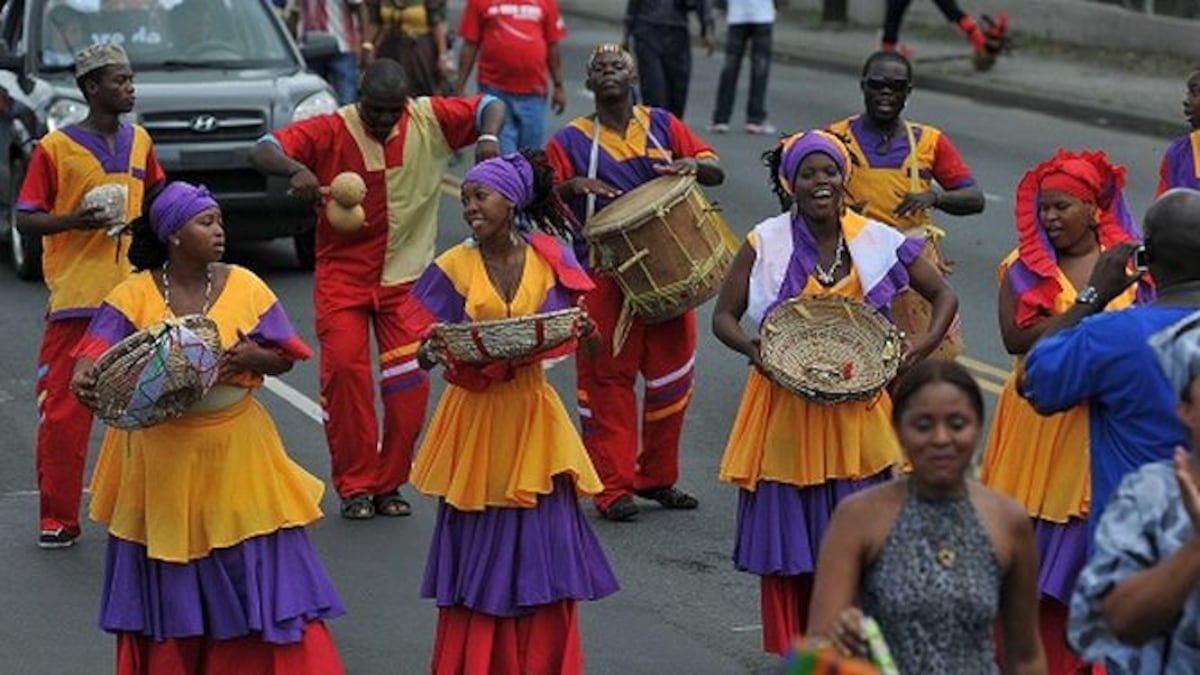 Desfile del 20 de mayo resaltará el aporte de los afroantillanos | La ...