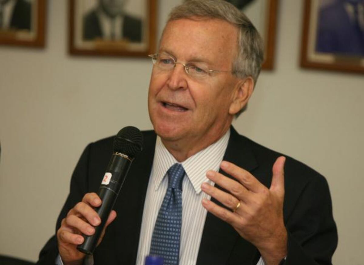 Exembajador panameño Jaime Alemán viajará al espacio con la empresa ...