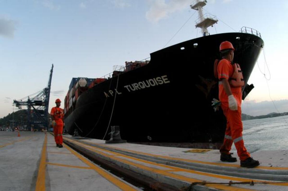 Trabajadores de los puertos de Balboa y Cristóbal se declaran en paro ...