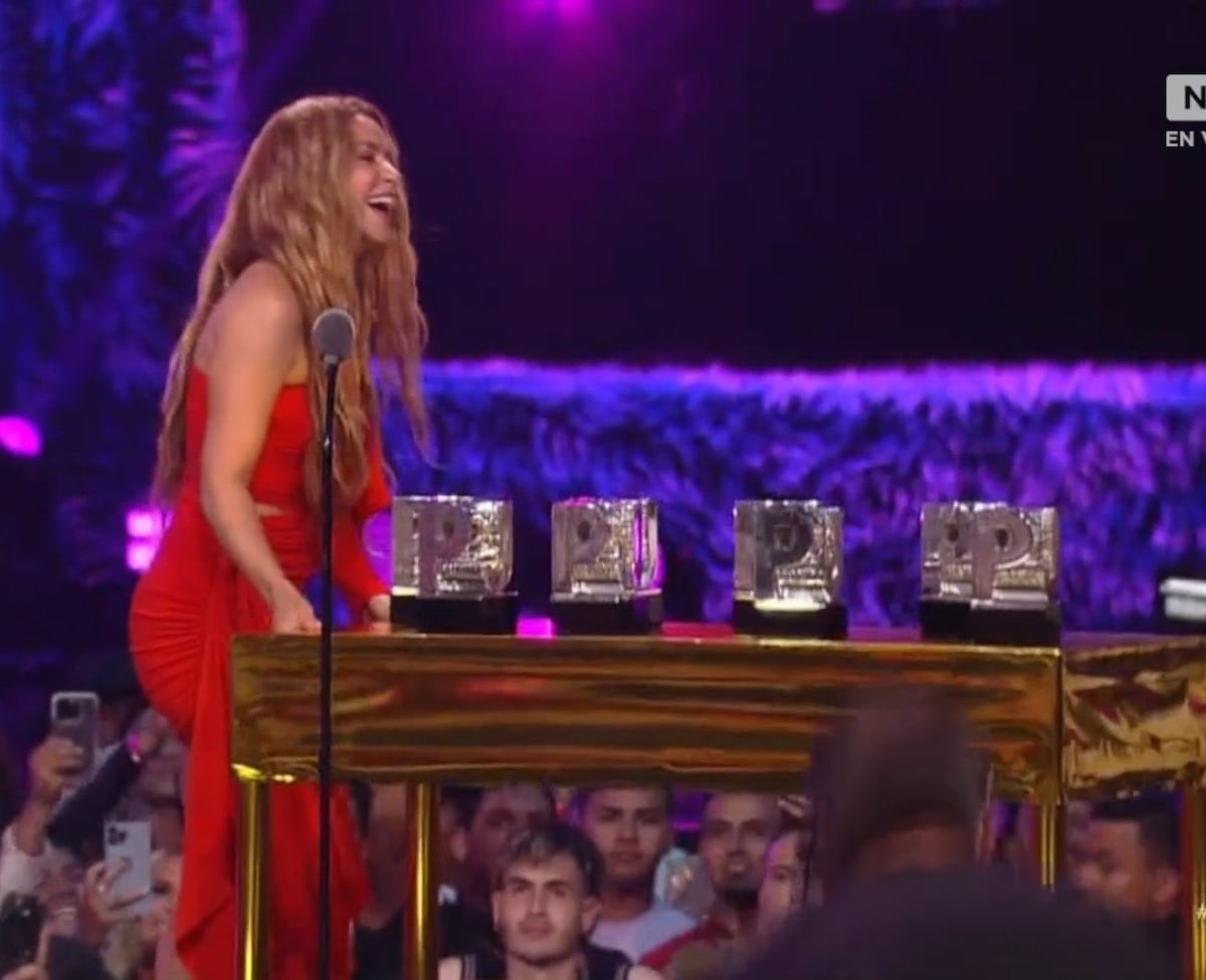 Shakira se alza como la máxima ganadora de los Premios Juventud 2023 con ocho galardones | La ...
