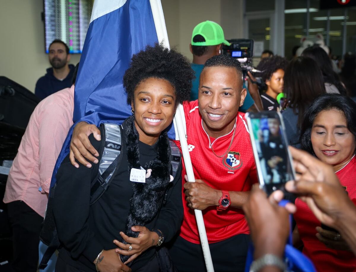 ‘Lo dimos todo’, dice Marta Cox tras arribar al país con la selección ...