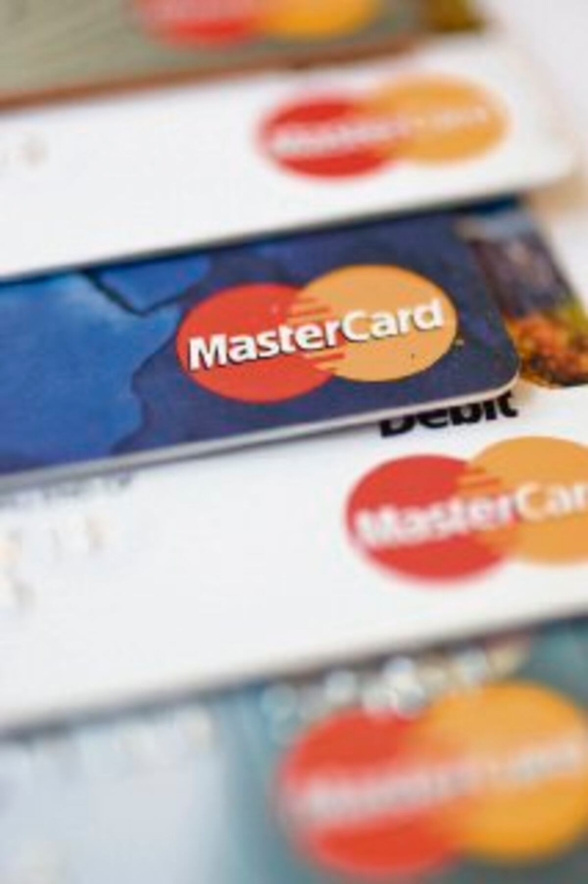 MasterCard presenta tarjeta de débito | La Prensa Panamá